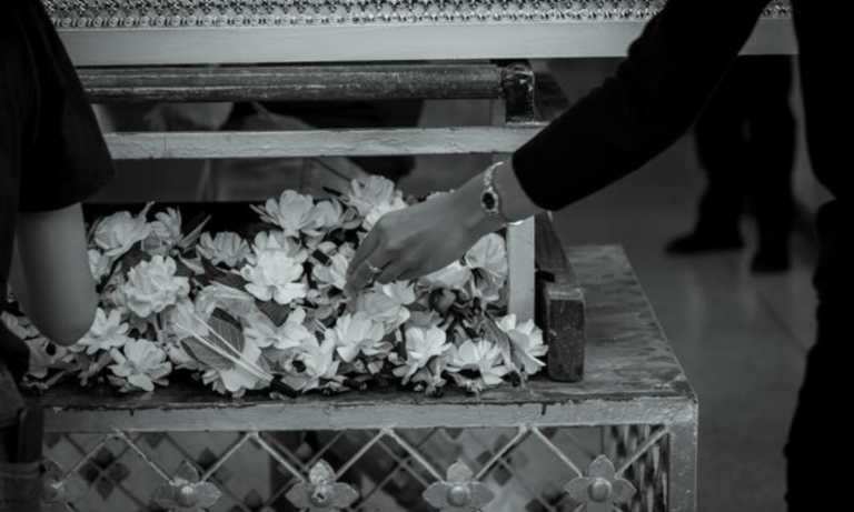 What to Consider When Making Funeral Arrangements